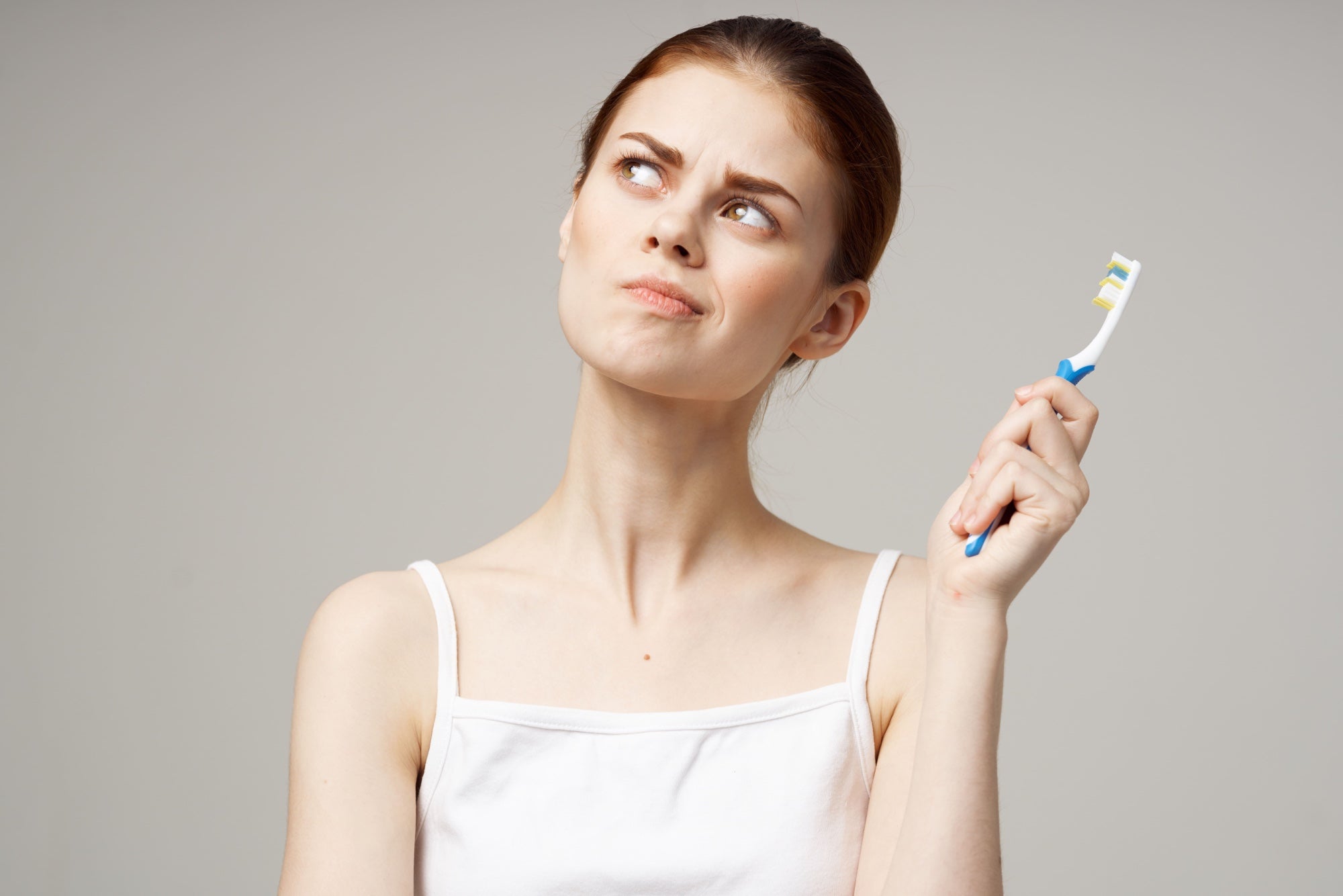 Zobu tīrīšana ar birstīti: pareiza zobu tīrīšanas tehnika, ilgums un ...